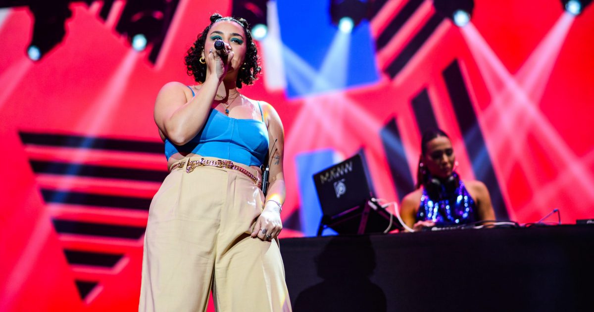 Sun Siyam Iru Veli Maldives Welcomes Renowned Singer-Songwriter Shebani ...